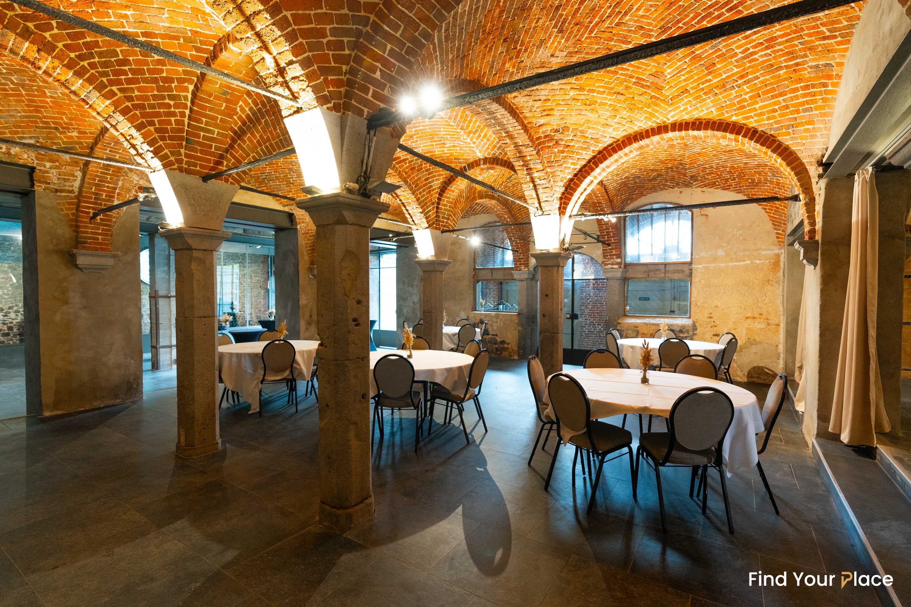 salle de Soirée privée à Bioul (Namur) : La Salle du Chapitre de 40 à ...